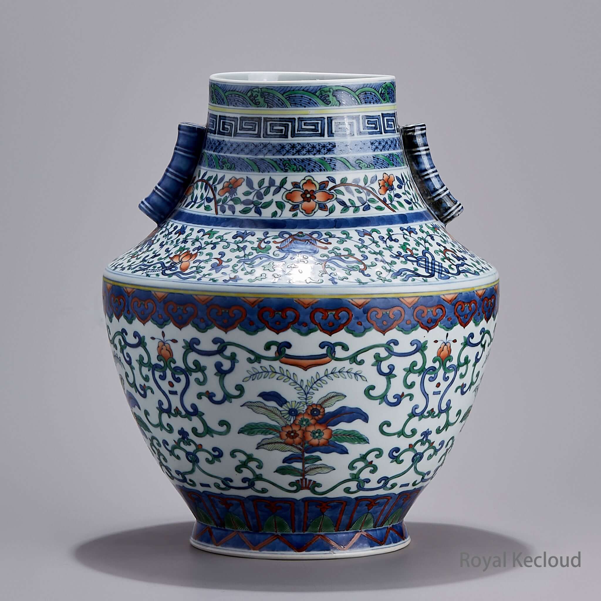 Doucai Porcelain Vase | Qing Dynasty Qianlong Beauty – ROYAL KECLOUD